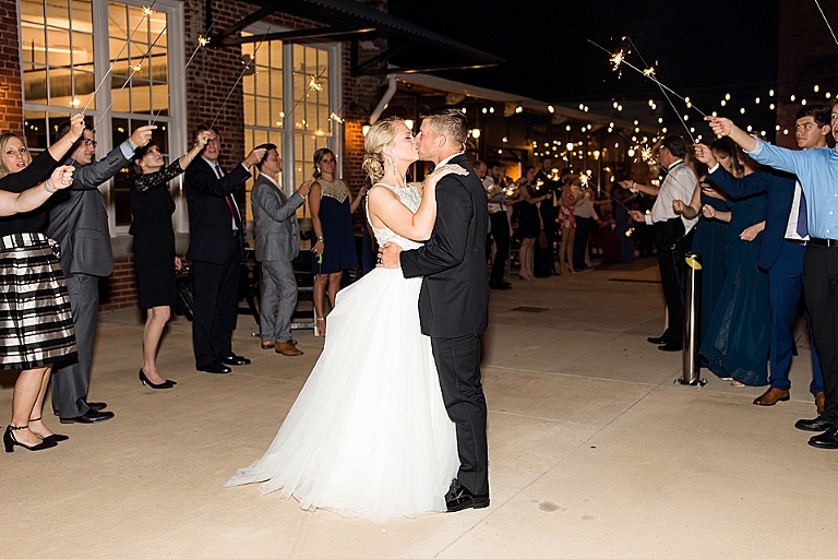 Anna & Kris' Spartanburg Wedding | 1800 Drayton Wedding - Kendra Martin ...